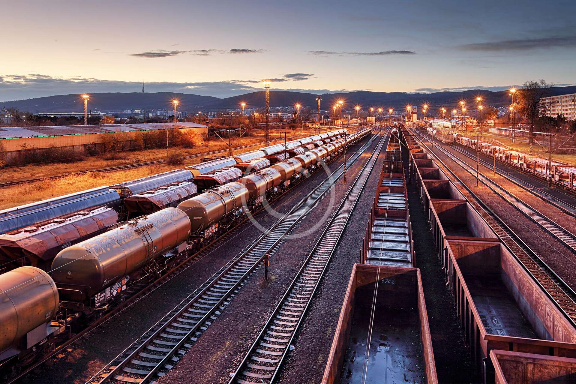 Types of Contracts for Commercial Cargo Deliveries – Victory Freight